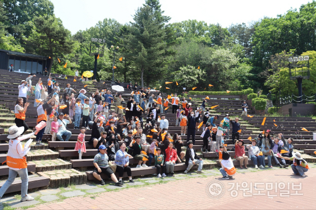 월드비전 춘천종합사회복지관 파란글꽃그림잔치 개최