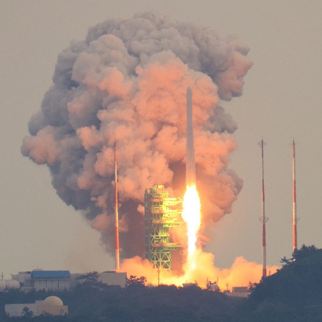 [속보] 누리호 정상비행… 목표고도서 위성 8기 모두 분리 성공