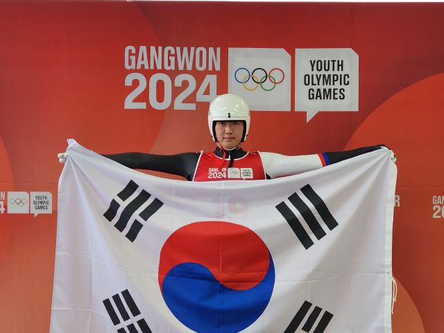 [강원2024 현장] "100% 발휘했습니다" 루지 기대주 김보근, 싱글 11위로 마무리 - Kollo