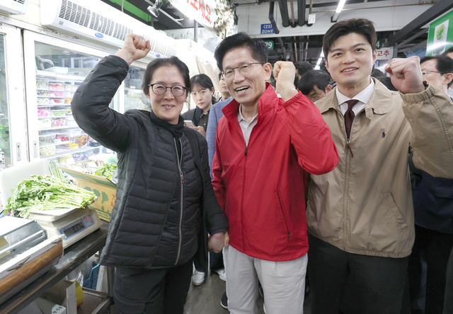 김문수, 10대 공약 발표…1호 공약은 ‘기업하기 좋은 나라·일자리 창출’