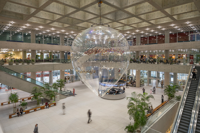 공중에 뜬 유토피아… 이불 작가 ‘Willing To Be Vulnerable’ 전시